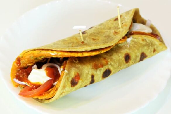 Chicken Kathi Roll | Madhura's Recipe