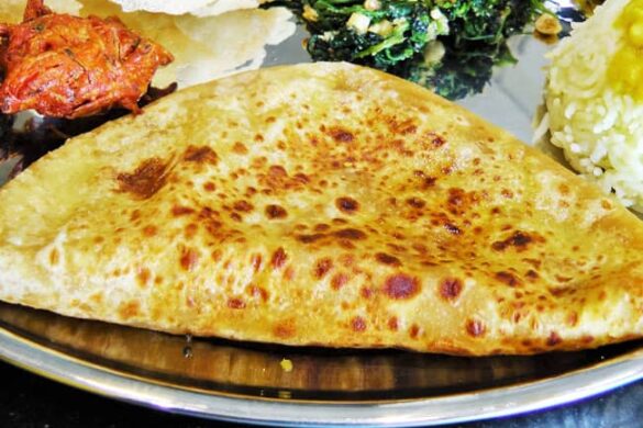 Gul Poli - Marathi Recipe | Madhura's Recipe