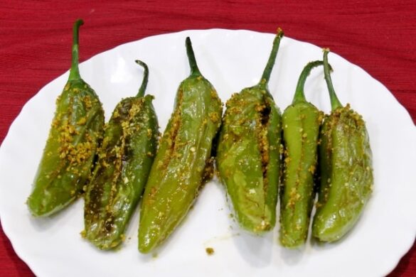 Shimla Mirchi Masala - Marathi Recipe | Madhura's Recipe