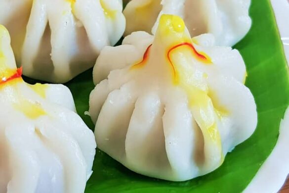 How to Make Veg Momos | Madhura's Recipe