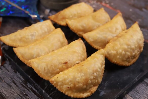 Makar Sankrant special Gulpoli | Madhura's Recipe