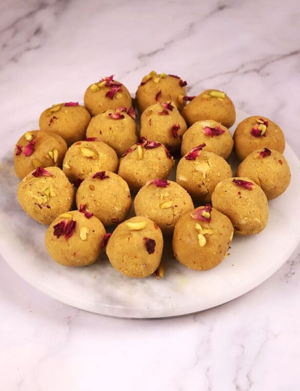 Traditional recipe Bhakricha Ladoo | Madhura's Recipe
